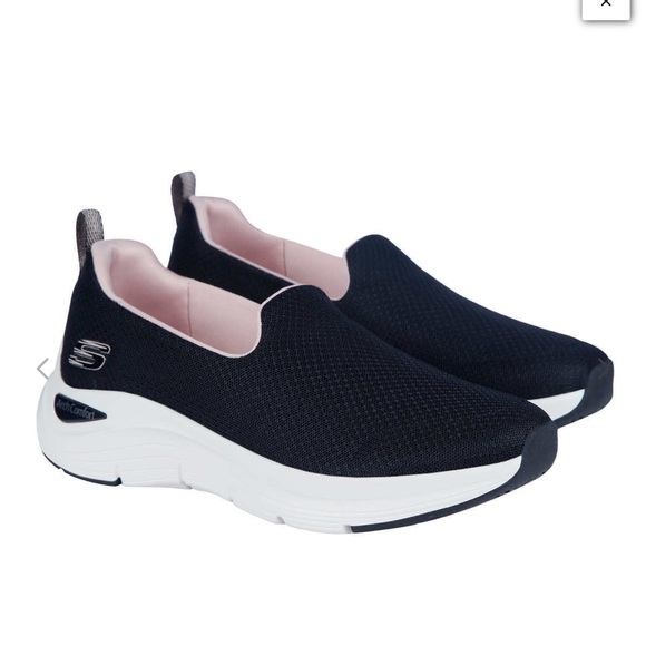 Skechers | Shoes | Skechers Arch Fit Shoes Multiple Sizes | Poshmark